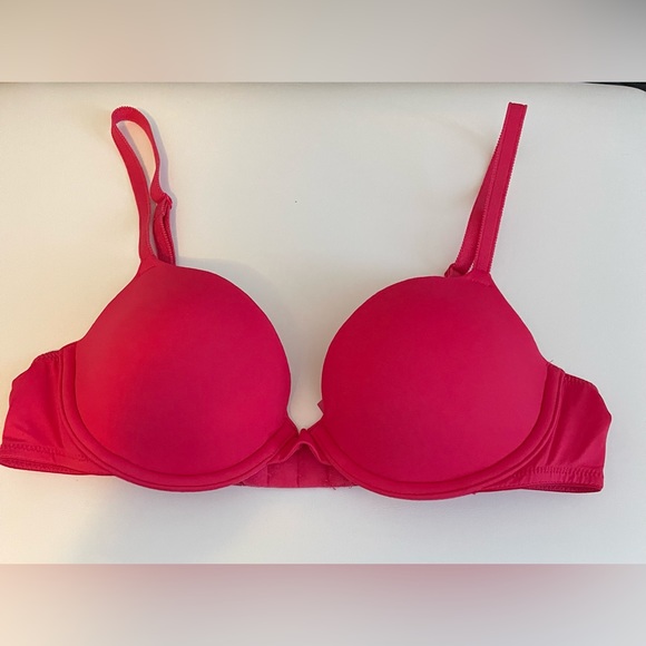 PINK Victoria's Secret | Intimates & Sleepwear | Pink Where Everywhere ...